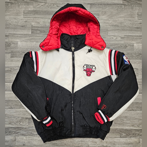 Pro Player | Jackets & Coats | Vintage 9s Chicago Bulls Pro Player Puffer Jacket Size Large Nba ...
